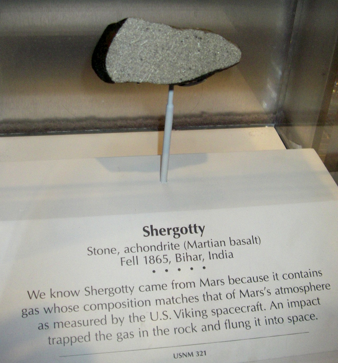 Une météorite martienne tombée au Maroc le 18 juillet dernier - APM ...